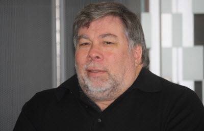 沃兹也想要一部 Verizon iPhone，如果是双网双待就好了 | 爱范儿