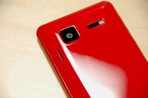 Infobar A01—— 采用 Android 2.3 系统的名家之作 | 爱范儿