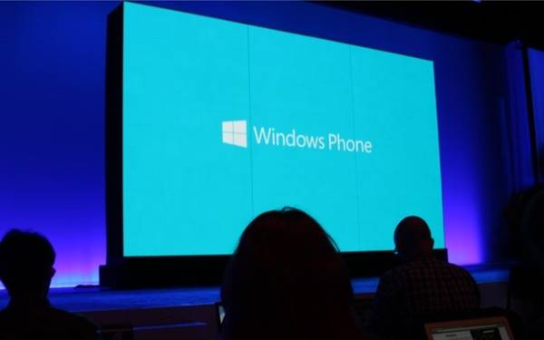 Windows Phone 8 媒体上手汇总：盛赞 WinCloud、IE 10 | 爱范儿