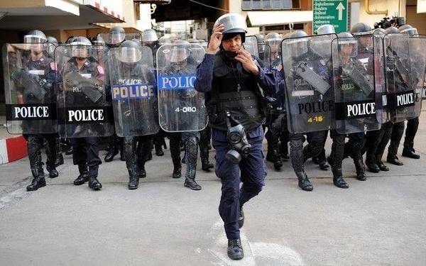 Line 泰国警方欢迎你 | 爱范儿