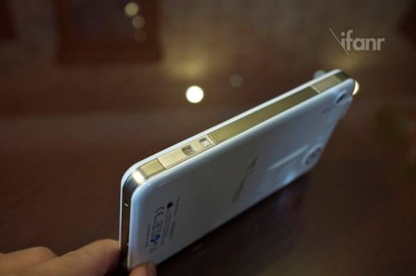 LifeWatch V：医疗智能终端这样玩 | 爱范儿