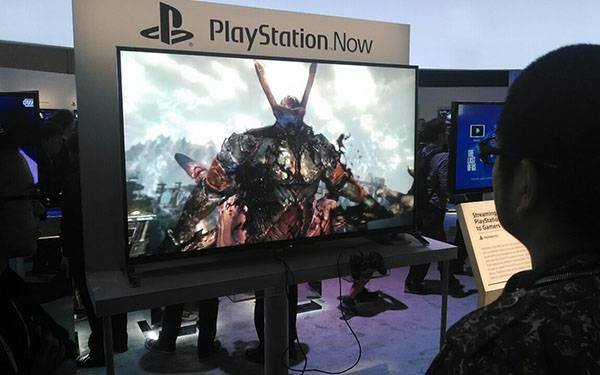 PS4 更好？三成新用户来自微软和任天堂 | 爱范儿