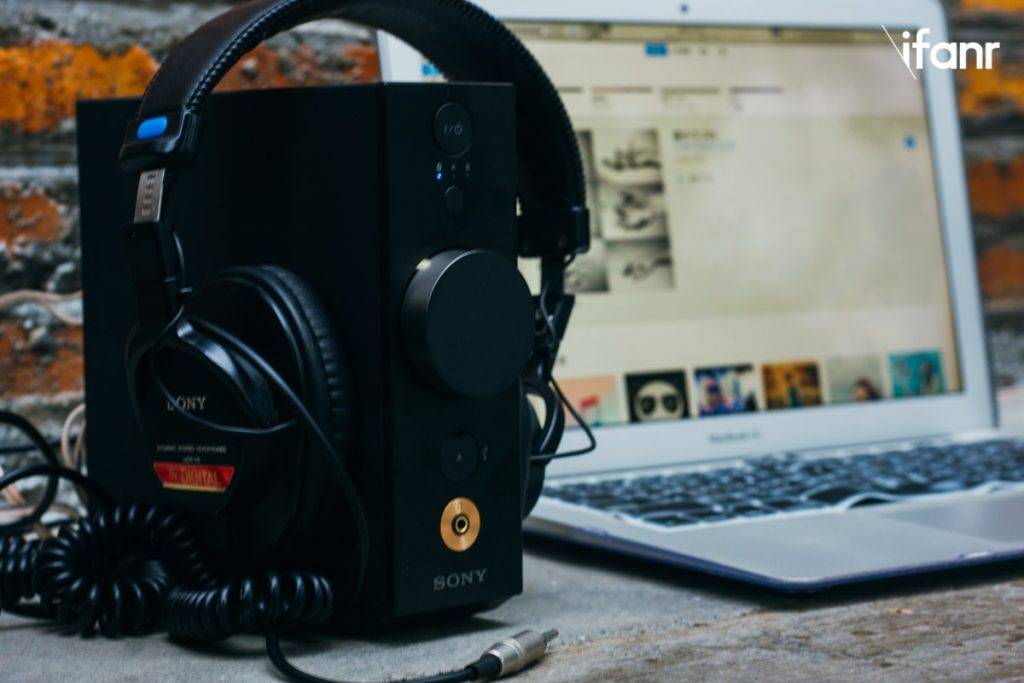 CAS-1 测评：索尼这套价值 6000 元的桌面小户型，真的不太“索尼” | 爱范儿