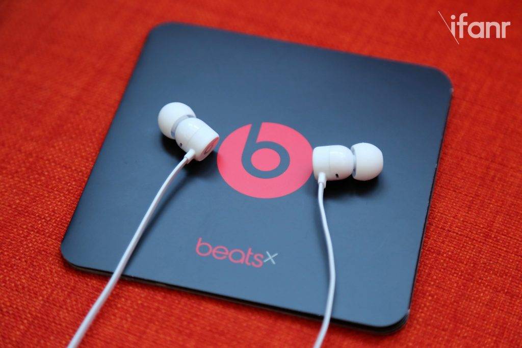 BeatsX 测评：一场 Apple W1 芯片带来的涅槃新生 | 爱范儿
