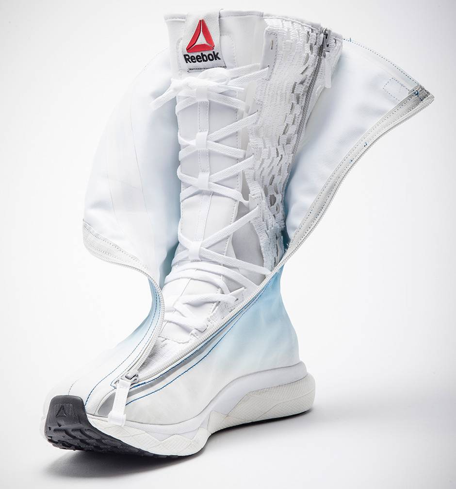 “运动休闲”要上天，锐步给宇航员做了新的太空靴 | 爱范儿