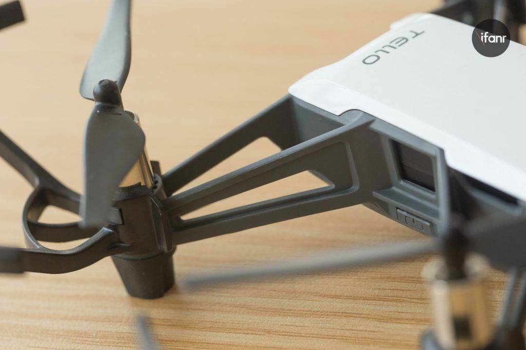 深入体验 Tello 无人机，这是深圳工程师挑战潮汕玩具厂的最新力作 | 压岁钱怎么花 | 爱范儿