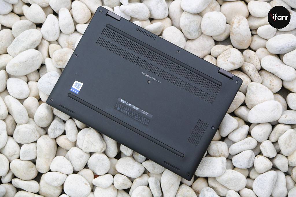 换上正装，你可能就真不认识我了：Dell Latitude 7390 2-in-1 评测 | 爱范儿