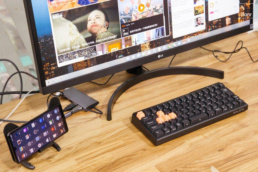 锤子 TNT 系统两日体验：没老罗说的那么好，但至少不用花 9999 元了 | 爱范儿