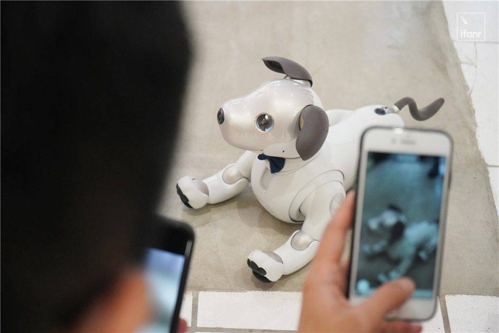 探访索尼 Sony Park：在寸金尺土的银座里，索尼打造了这个四层的地下商场丨游记 | 爱范儿