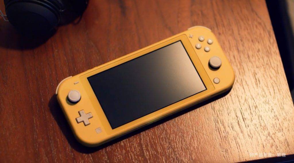 任天堂 Switch Lite 发布！只要 1200 元，9 月份上市 | 爱范儿