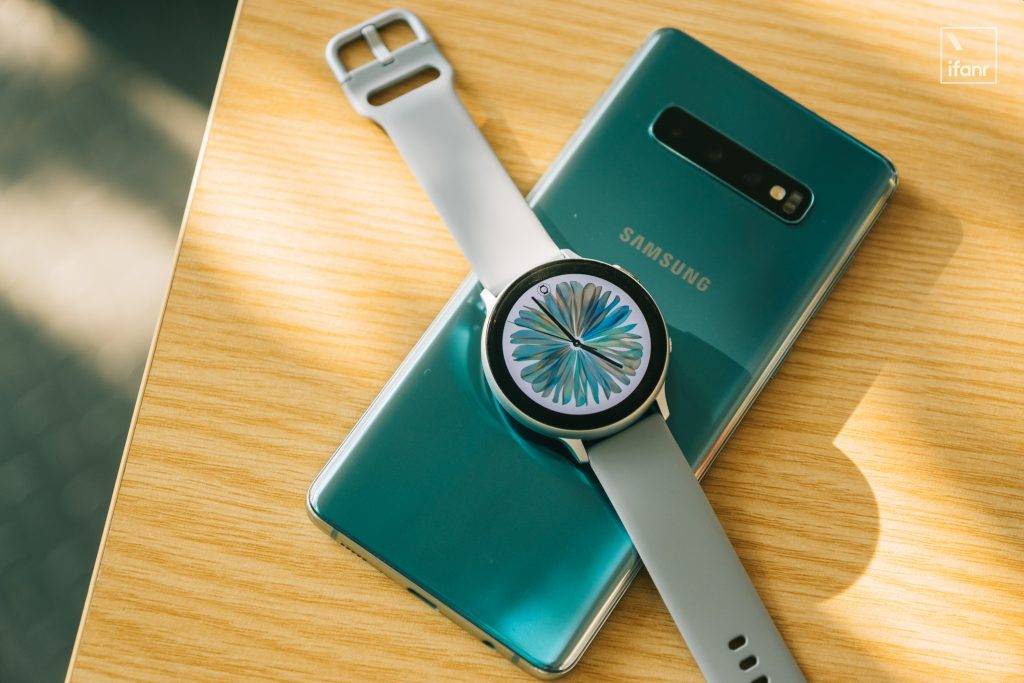 Galaxy Watch Active 2 评测：在好看的皮囊中找回有趣的灵魂 | 爱范儿