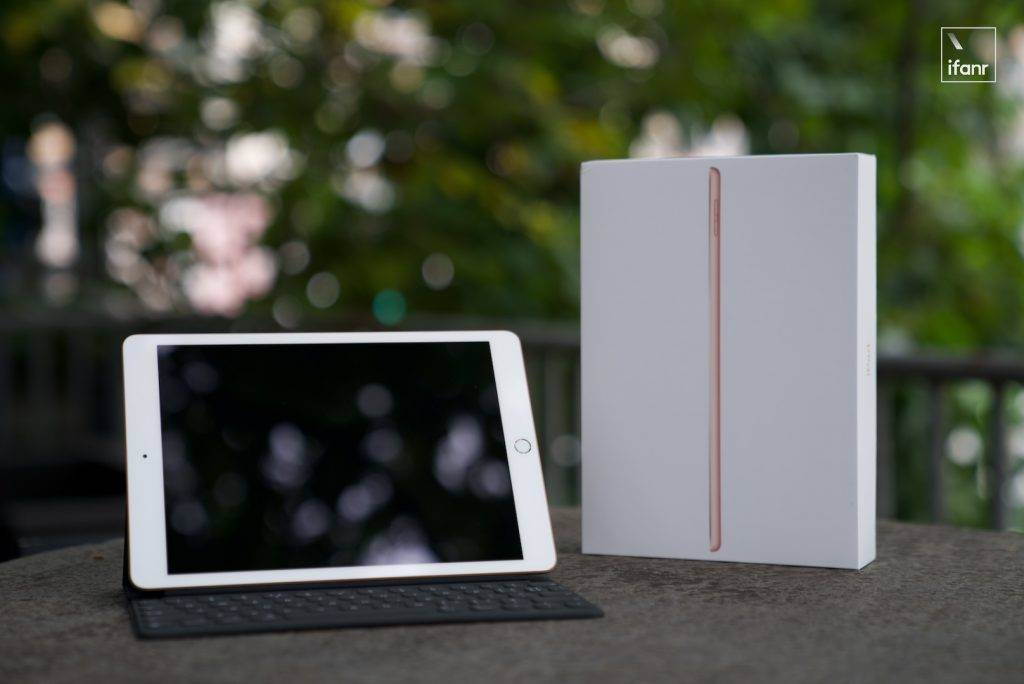 iPad 8 测评：超值也超群，它可能是 3000 元内平板电脑的首选 | 爱范儿