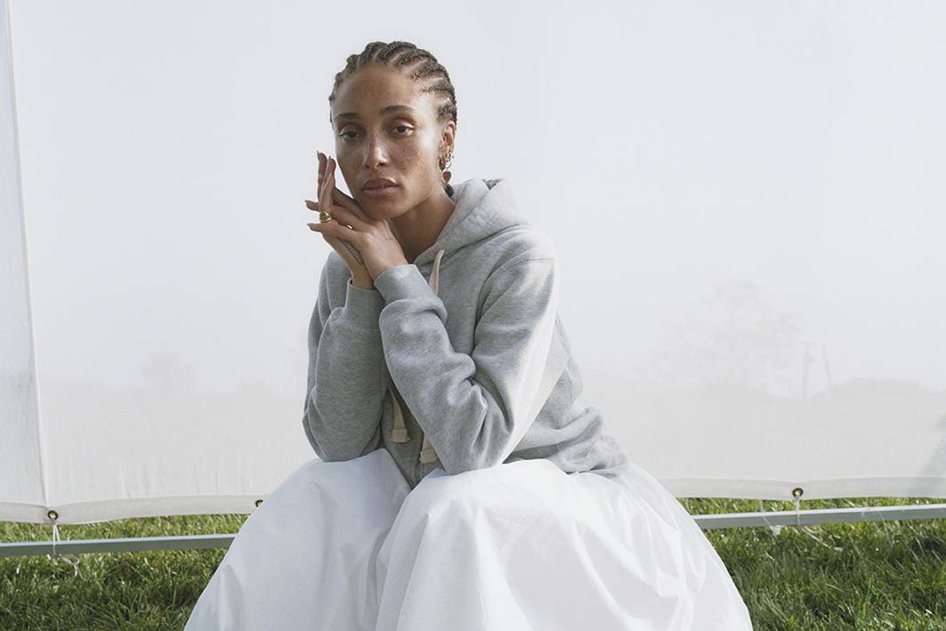 祖马龙和「全球第一超模」联手，想靠香水拯救年轻人的 EMO | 爱范儿