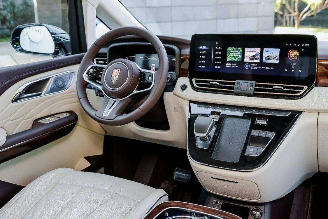 定价35.88万-53.88万元，红旗品牌旗下首款MPV新红旗HQ9上市 | 爱范儿