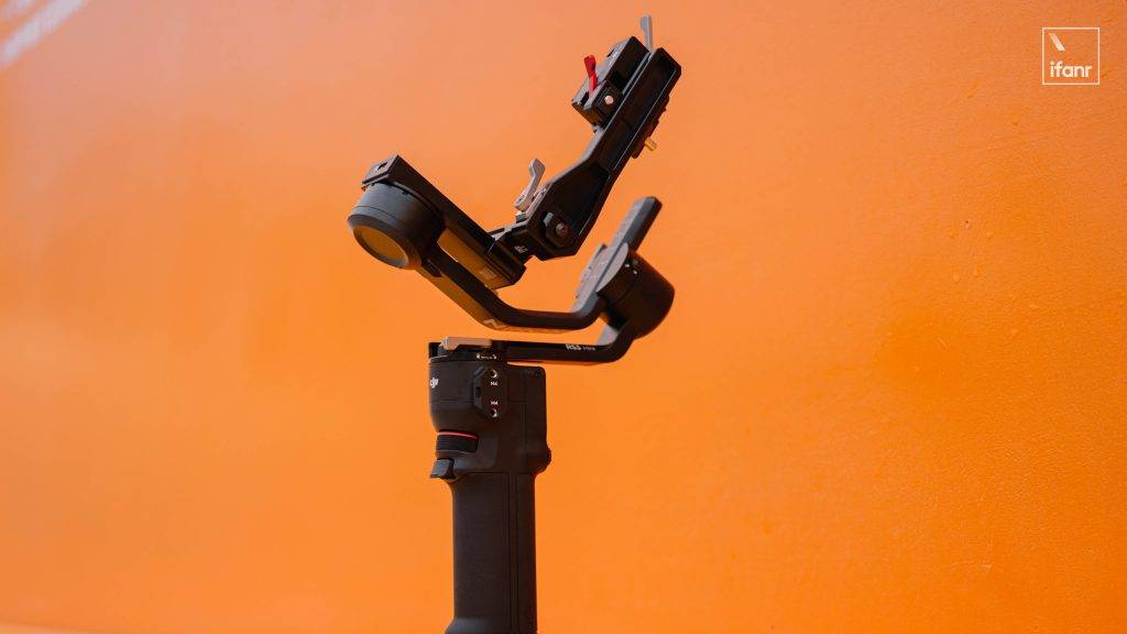 大疆 DJI RS3 mini 体验：更小更轻更便宜的 RS3，更纯粹的稳定器 | 爱范儿