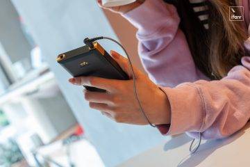 索尼 NW-ZX700 体验：更便携的「小黑砖」，随身醇音的工程级进化 | 爱范儿