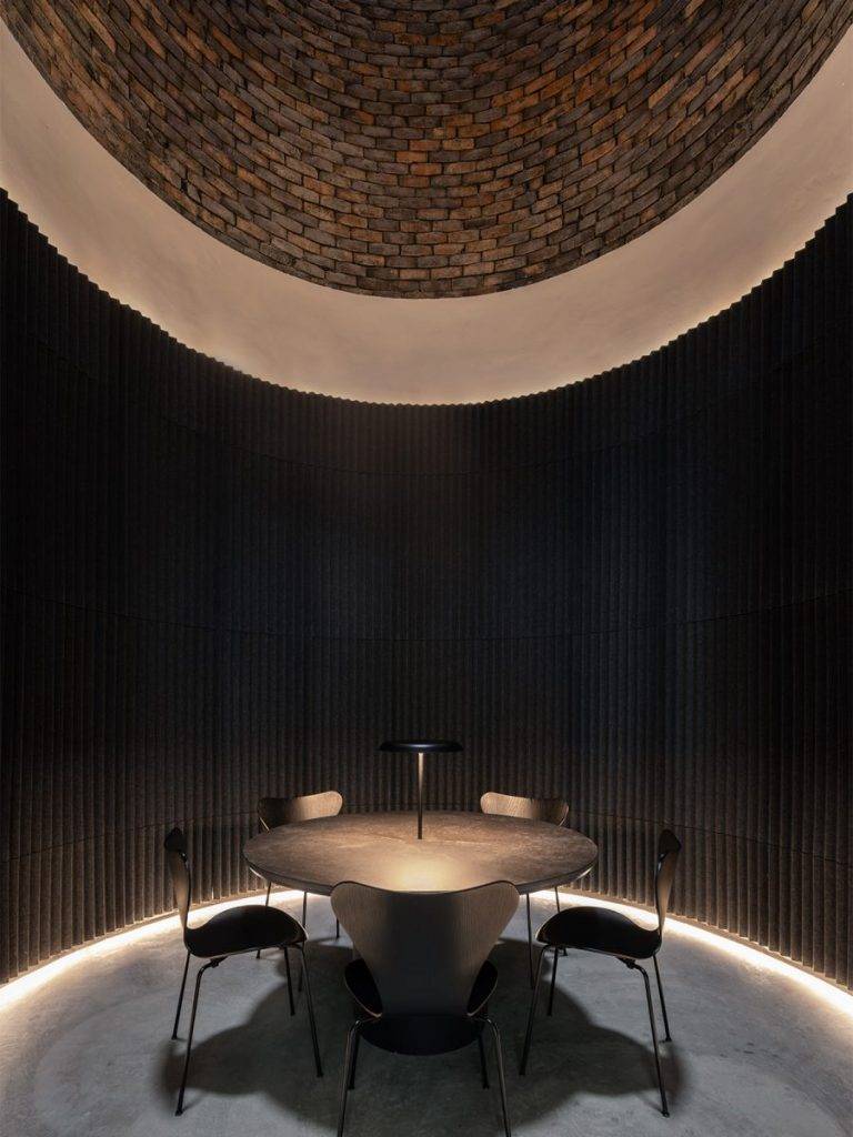 探访戴森全球总部，我们发现了它创造力 MAX 的秘密 | 爱范儿