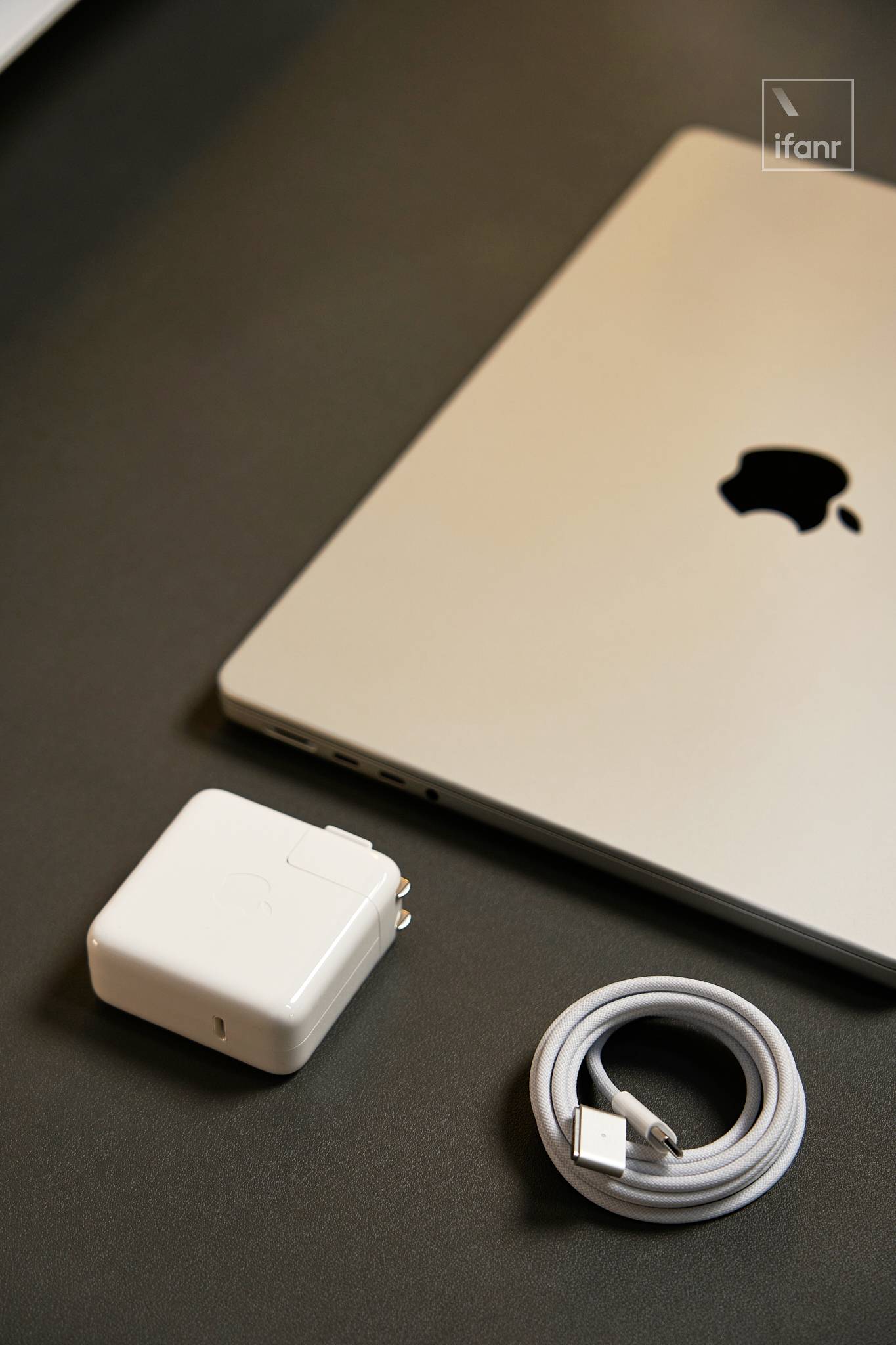 M3 MacBook Pro 评测：Mac 可以打游戏了，但这不是它最大的亮点 | 爱范儿