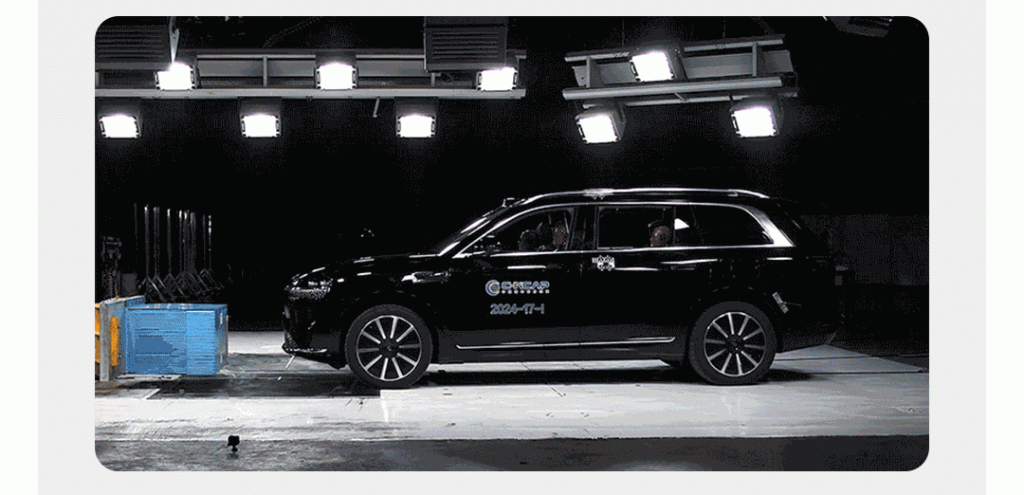 领先不止一代，问界 M9 刷新 C-NCAP 安全评价最高分 | 爱范儿