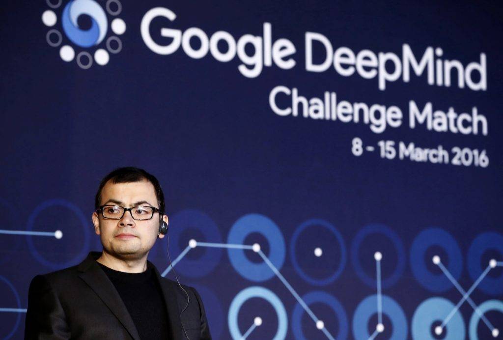 被 AlphaGo 击败的李世石，用 8 年重建崩塌的世界 | 爱范儿