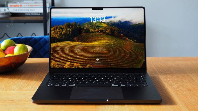 苹果发布 M4 MacBook Pro！全系 16G 内存起步，史上续航最长的 Mac | 爱范儿