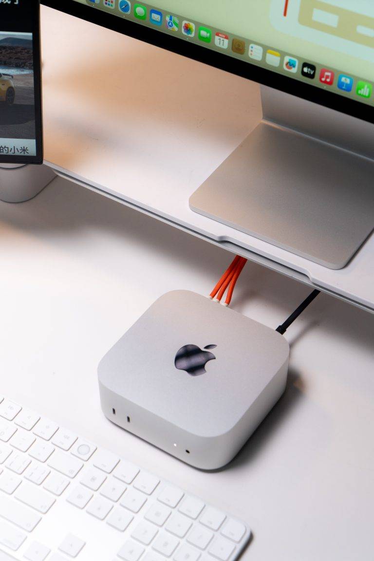 实测完 Mac mini 的 3D 渲染能力后，我们发现了一点惊喜 | 爱范儿