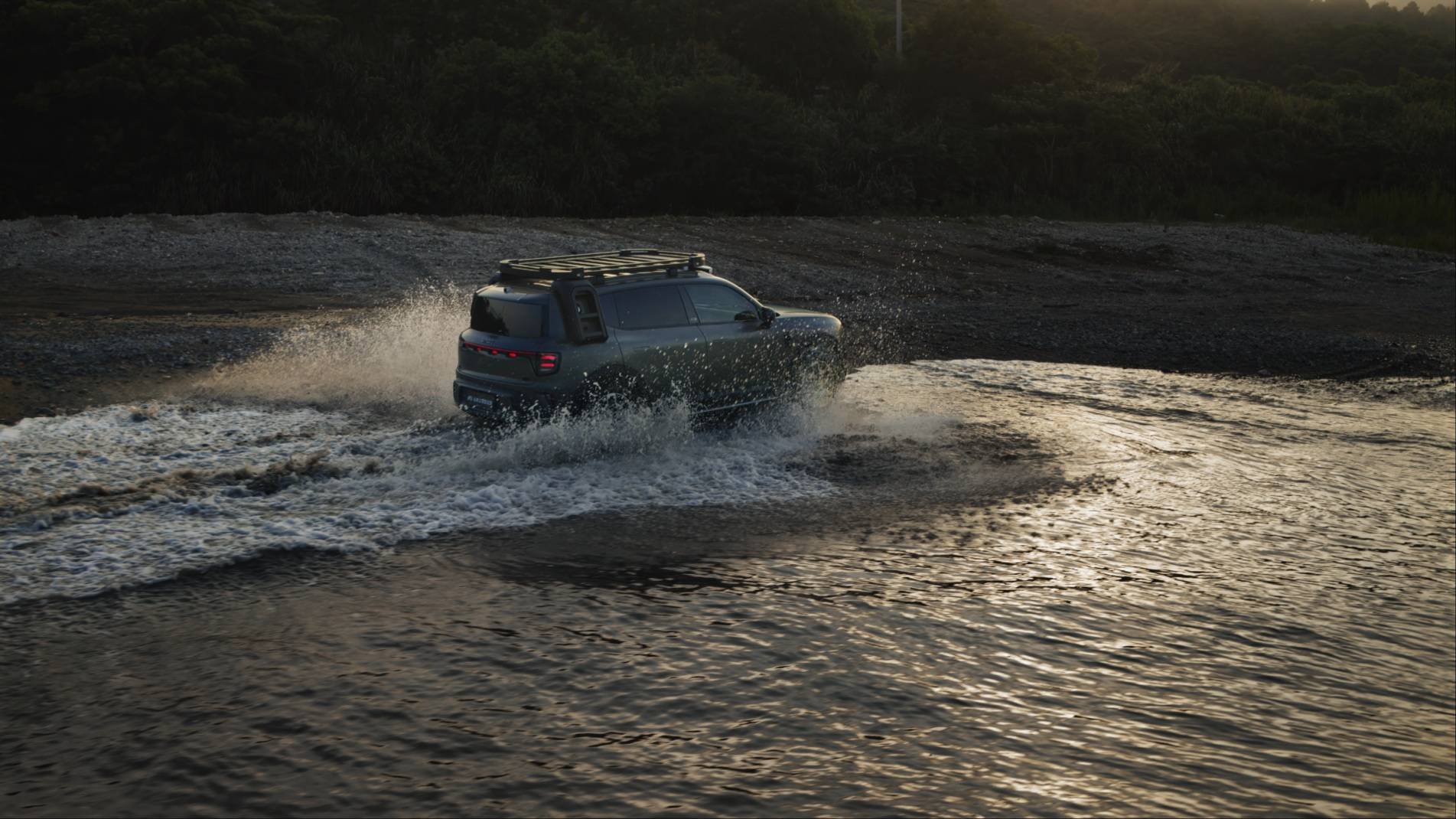 全新smart #5亮相广州车展，即将开启全国首批集中交付 | 爱范儿