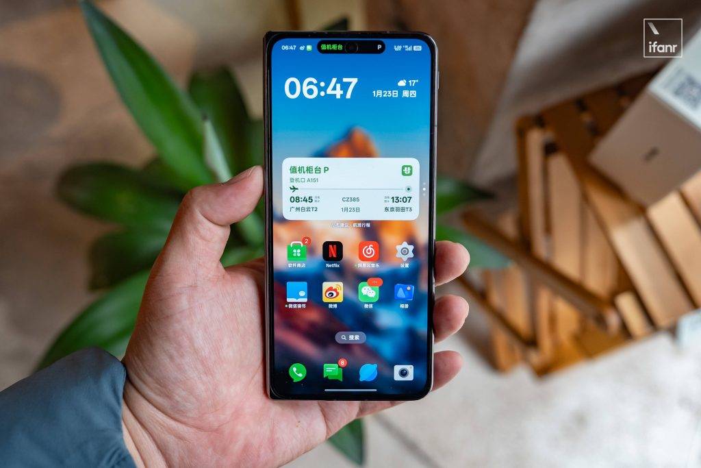 OPPO Find N5 首发体验！不展开，也是旗舰！ | 爱范儿