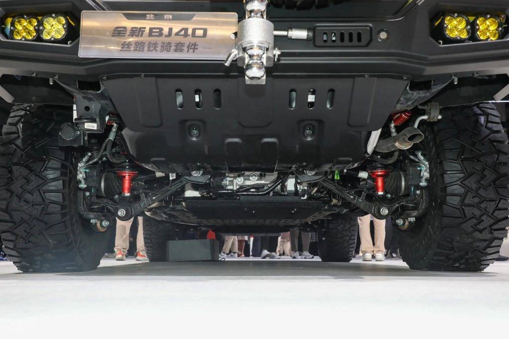 17.98 万元起售， 北汽 BJ40e 正面迎战坦克 300 Hi4-T | 爱范儿