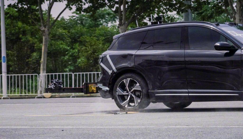 加量不加价！蔚来新 ES6/EC6 33.8 万元起售，能力向 ET9 看齐 | 爱范儿