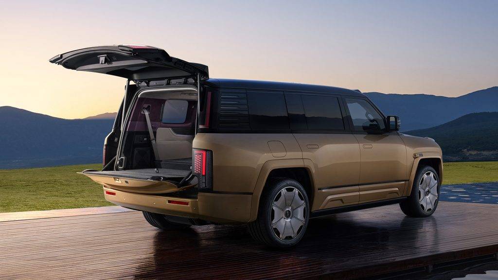 预售 130 万元，仰望 U8L 鼎世版把「东方豪华」玩明白了 | 爱范儿